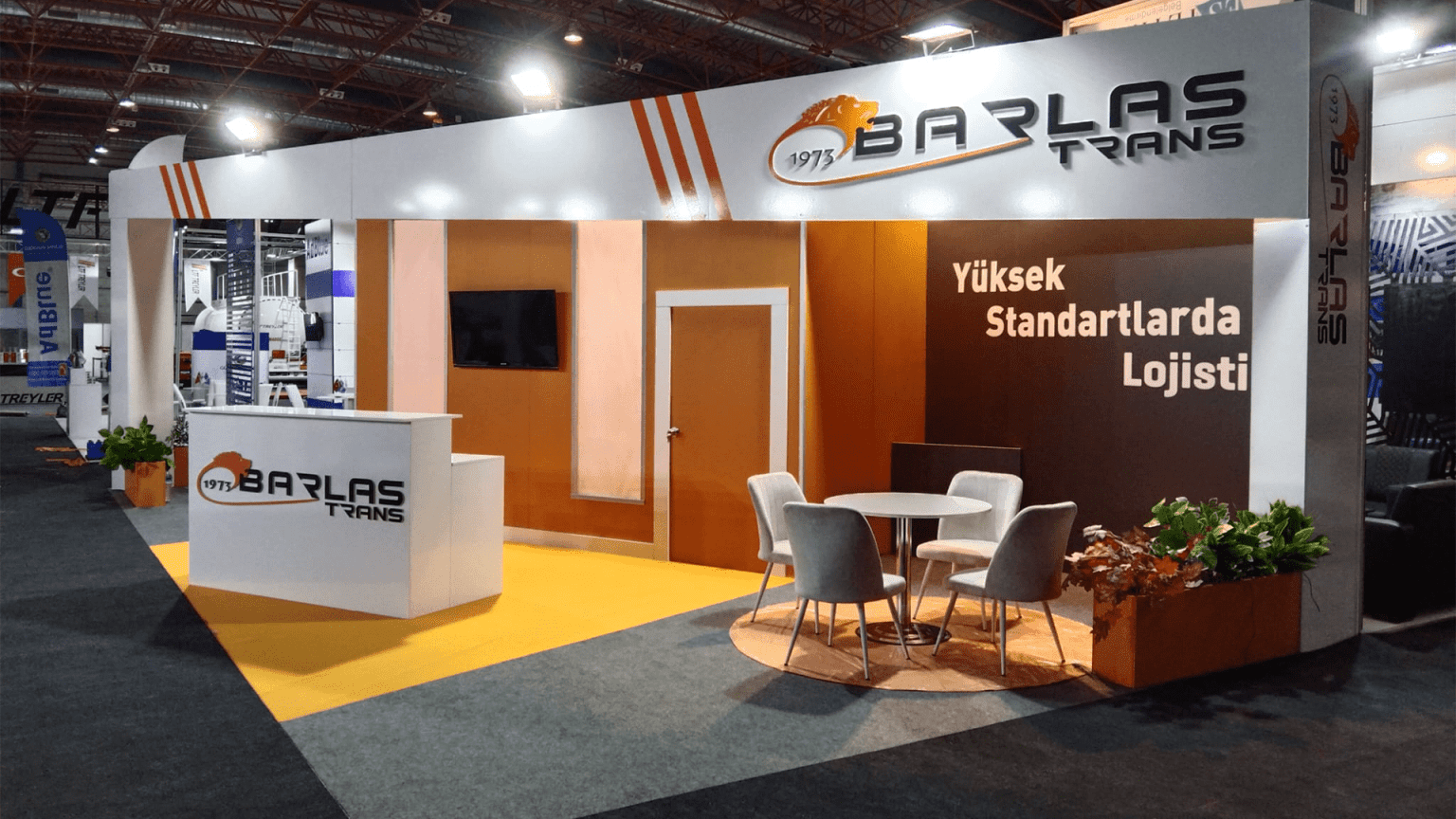 Custom Booths - Newart Stand
